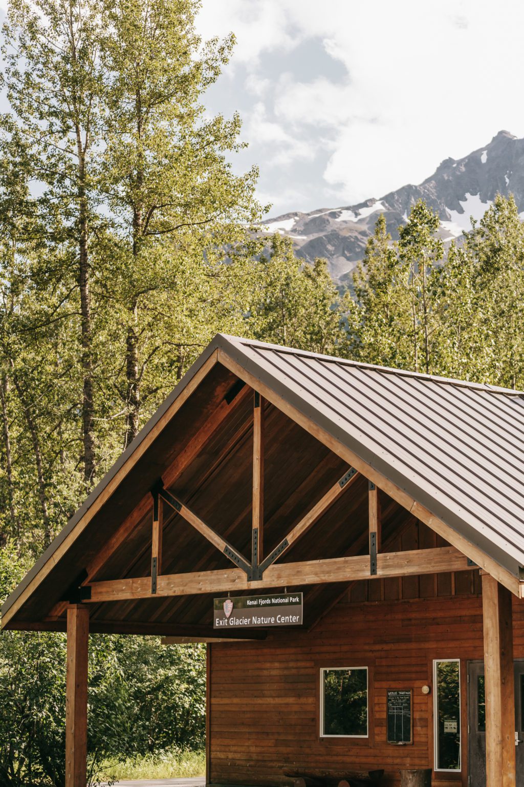 The One Where I Get Engaged: Alaska Trip Recap - sydneybreann.com