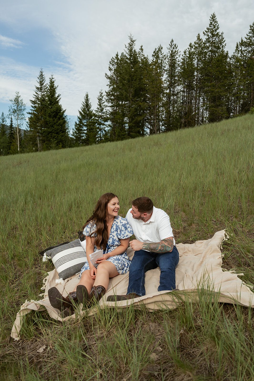 Relaxed 2-Day Elopement at Lake Josephine - sydneybreann.com